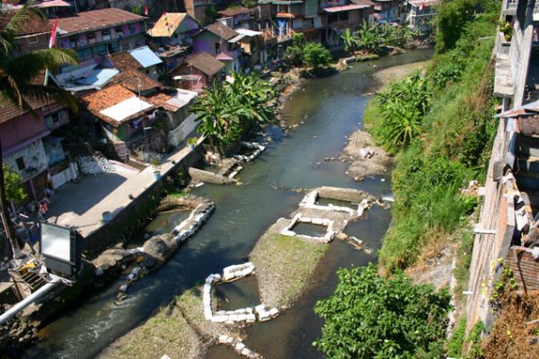 Río Kali Code (Yogyakarta) Indonesia