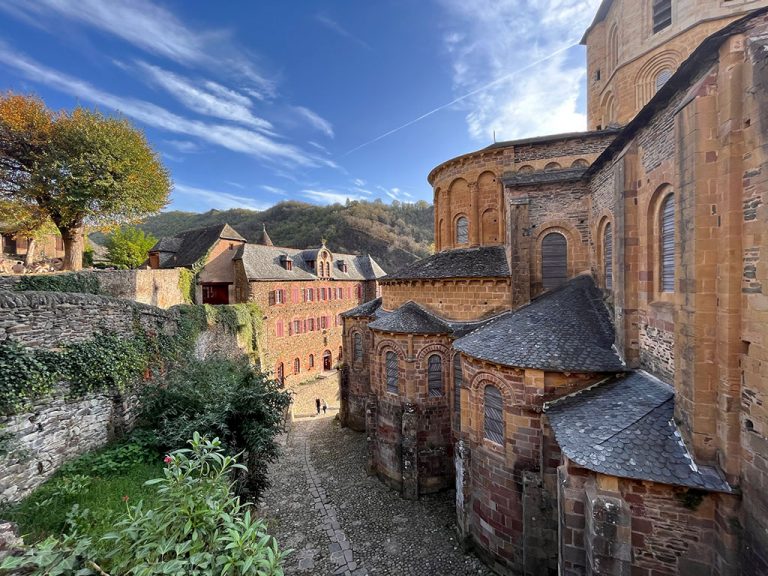 Que ver en Conques (Francia) + Guía completa 2026